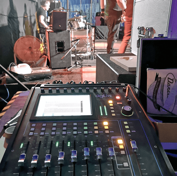 About us | Studiomaster